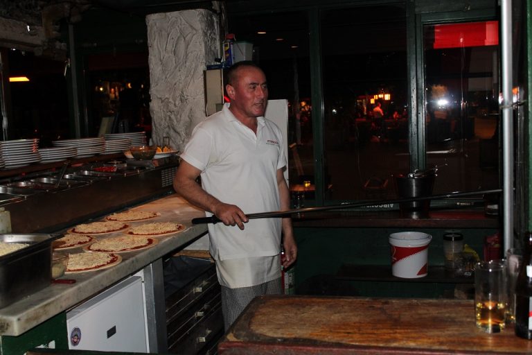 Restaurant en pizzeria Pinoccio genieten van Italiaans eten ...